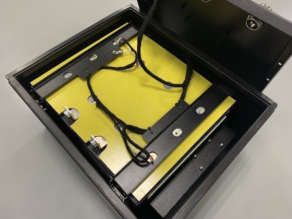 Battery system (external BMS)